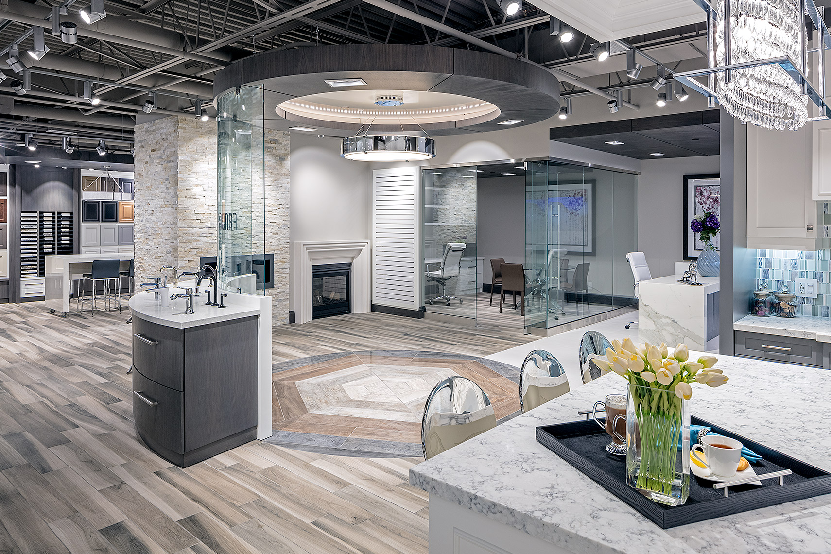Fandor Decor Centre by FDM Designs